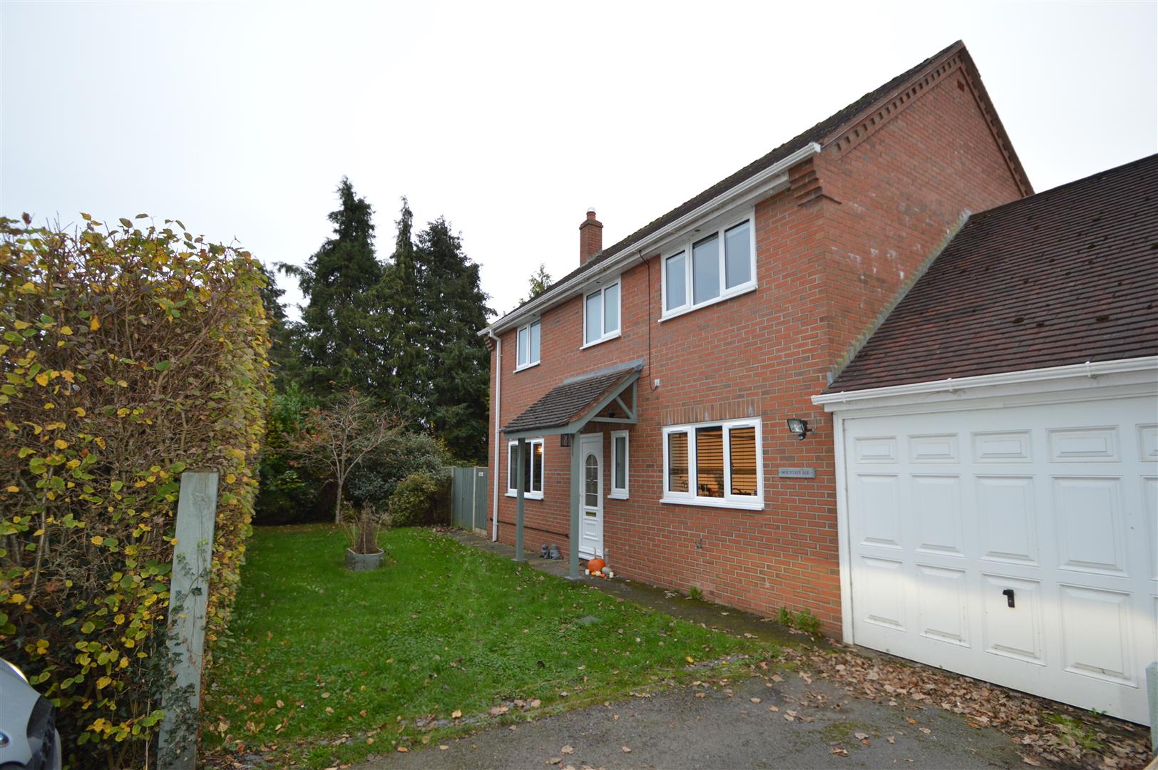 Mountain Ash, Old School Lane, Shrewsbury, SY5 9EA | Estate Agents ...